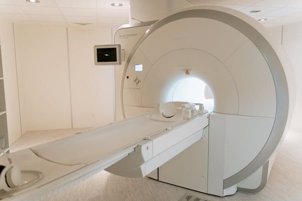 הכל על MRI: מה משמעות המונח והפרטים שלהם - מכוני צילום MRI פרטיים